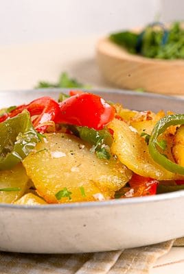 Patatas A Lo Pobre Recipe - Spanish Poor Man’s Potatoes